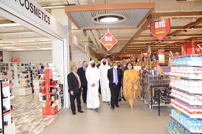 Indian Ambassador tours City Center Manara Mall - TimesKuwait